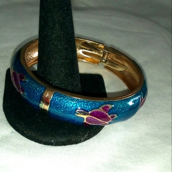 Unbranded | Jewelry | Girls Hand Painted Turtle Bangle From Hawaii ...